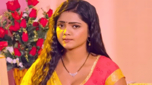 ULLU Actress Bharti Jha Biography, Age, Web Series List In 2025 ...